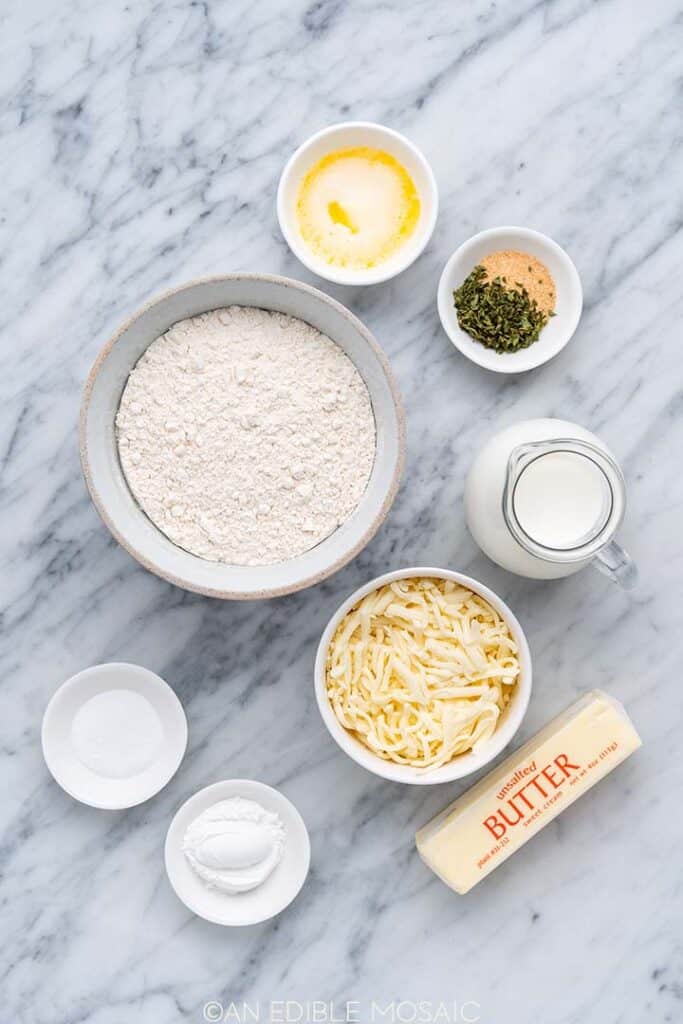 1-Bowl Fluffy Garlic Bread Drop Biscuits - Easy to Make Any Flavor You ...