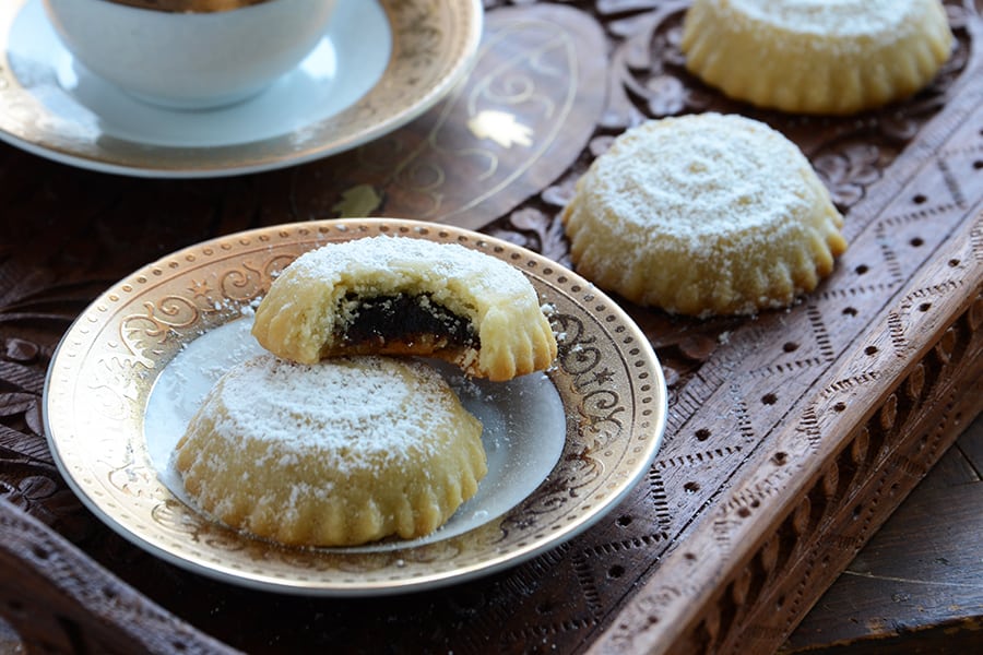 Ma’amoul (Middle Eastern Date Filled Cookies) - An Edible Mosaic™