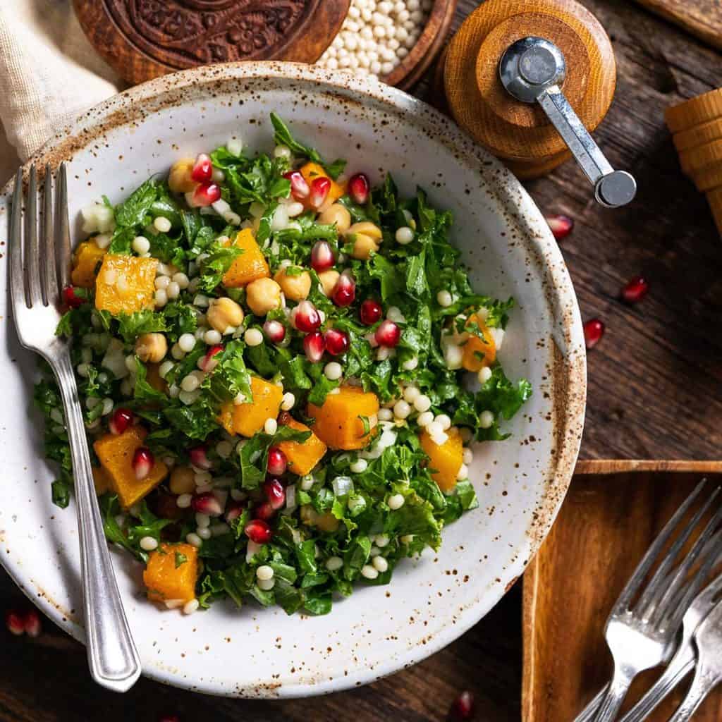 Tangy Arugula Salad with Sumac (Salatet Jarjeer) - An Edible Mosaic™