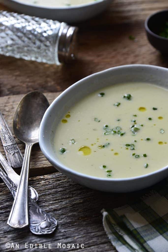 Creamy Garlic and Chive White Bean Chowder with Leeks {Gluten-Free ...