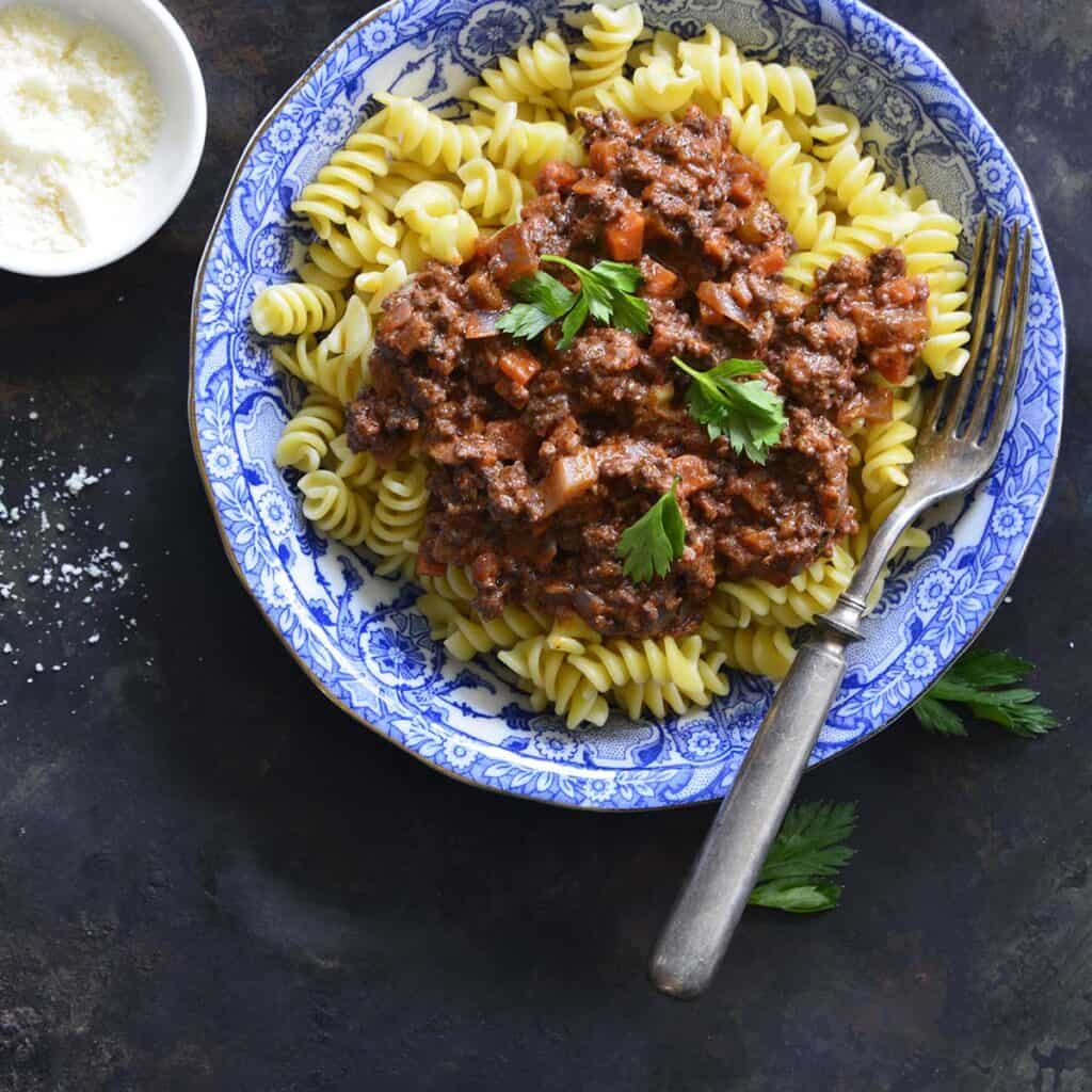 Easy Weeknight 30-Minute Beef Bolognese Recipe - An Edible Mosaic™