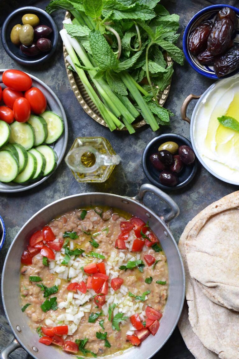 Foul Moudammas Recipe (Ful Medames) - Egyptian Fava Beans - An Edible ...