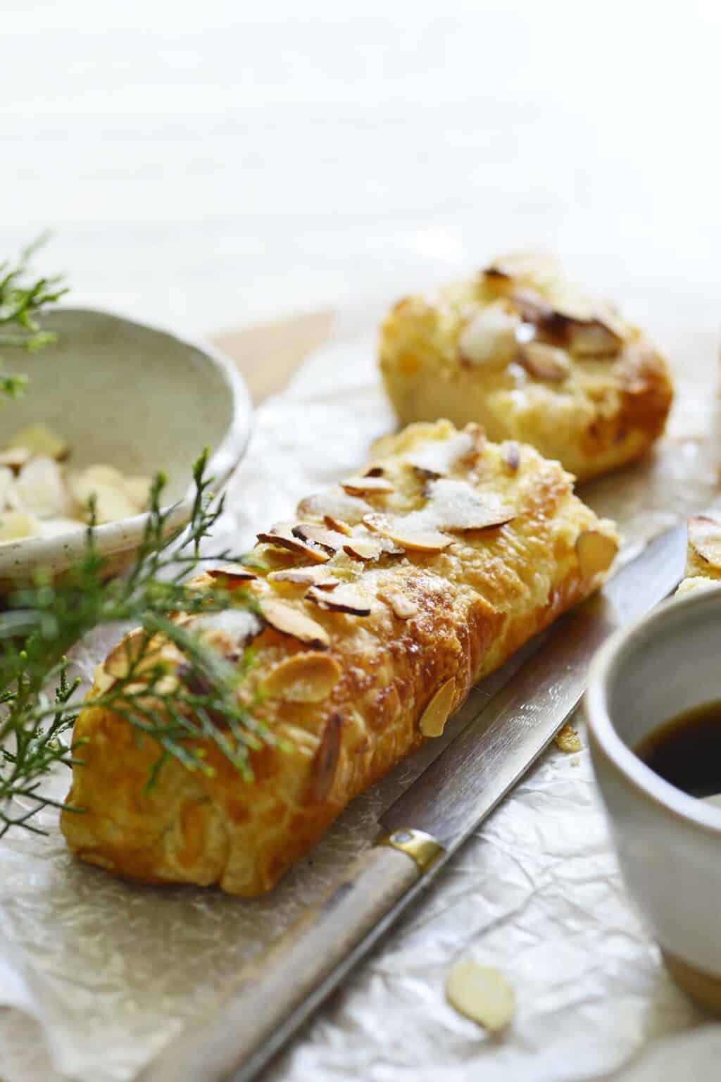 Easy Banketstaaf Recipe - Dutch Pastry with Marzipan for Christmas - An ...