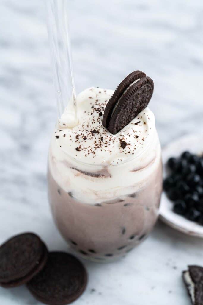 Oreo Milk Tea (aka Oreo Boba) - An Edible Mosaic™