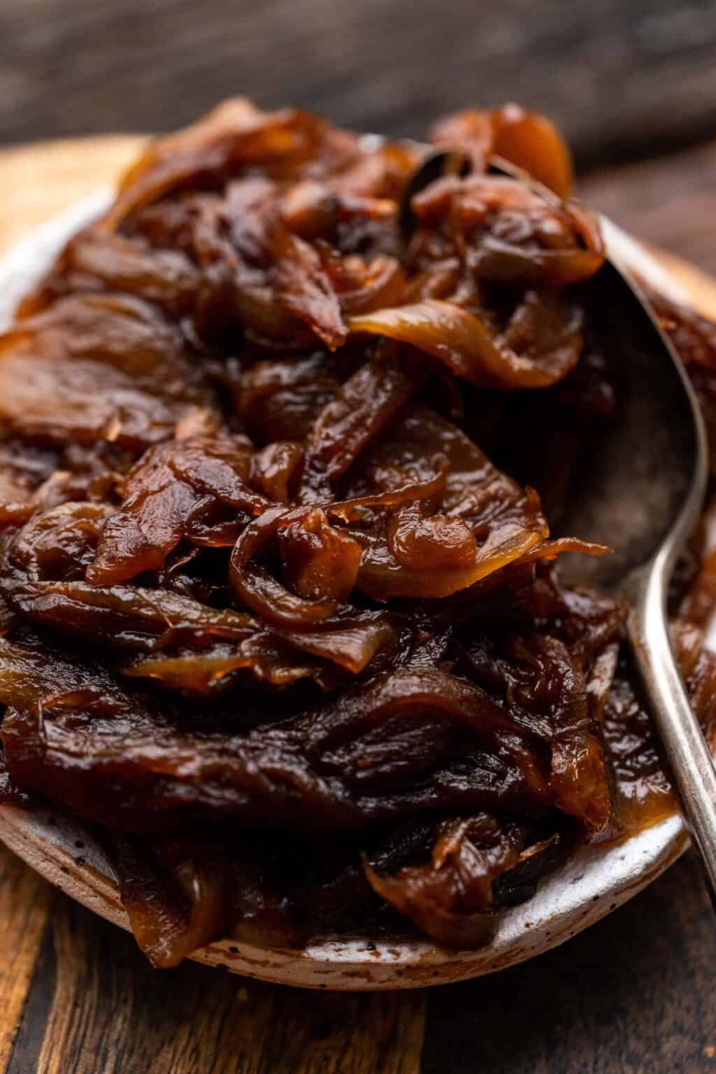 How to Make Caramelized Onions - An Edible Mosaic™