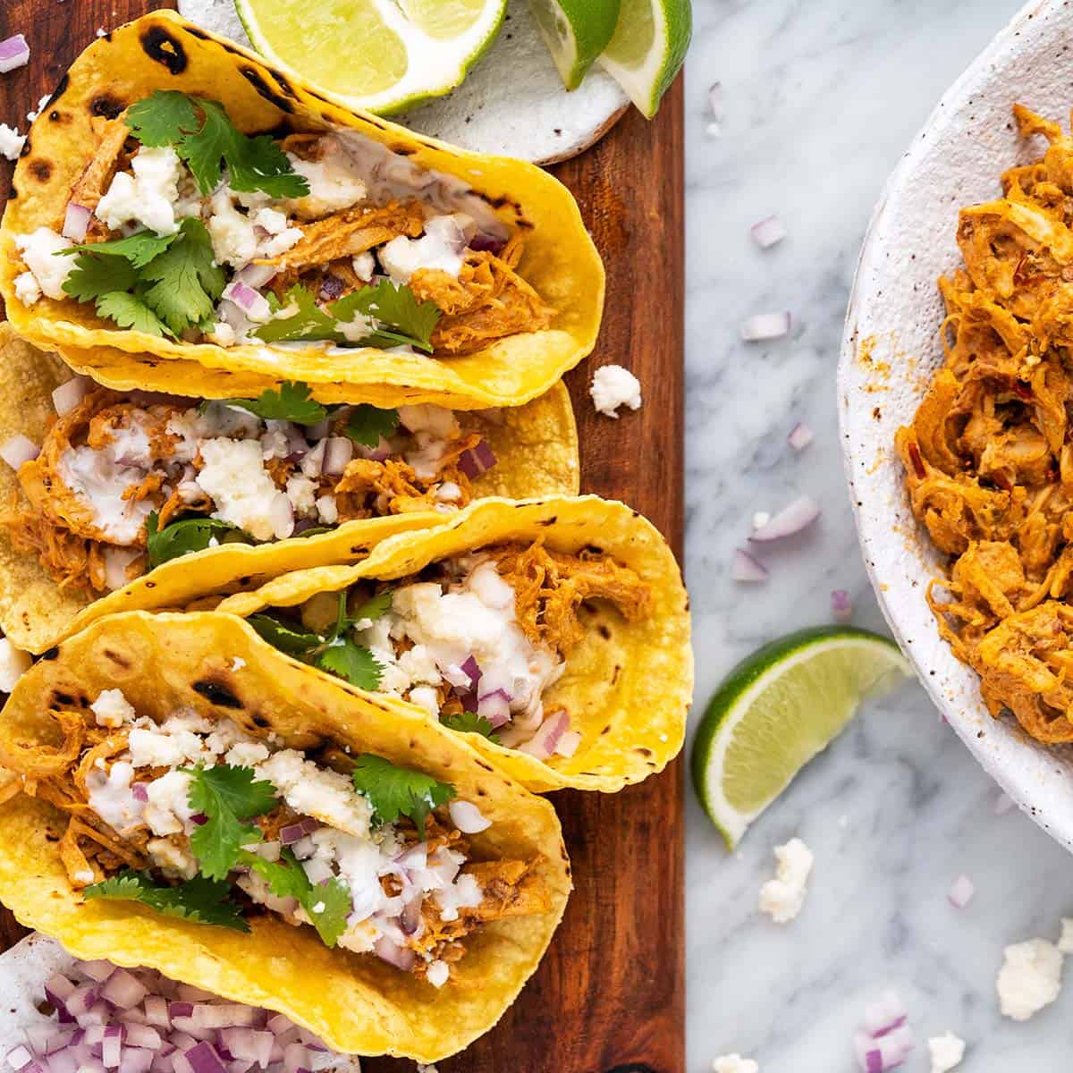 Creamy Chipotle Shredded (Pulled) Chicken Tacos Recipe - 10 Min