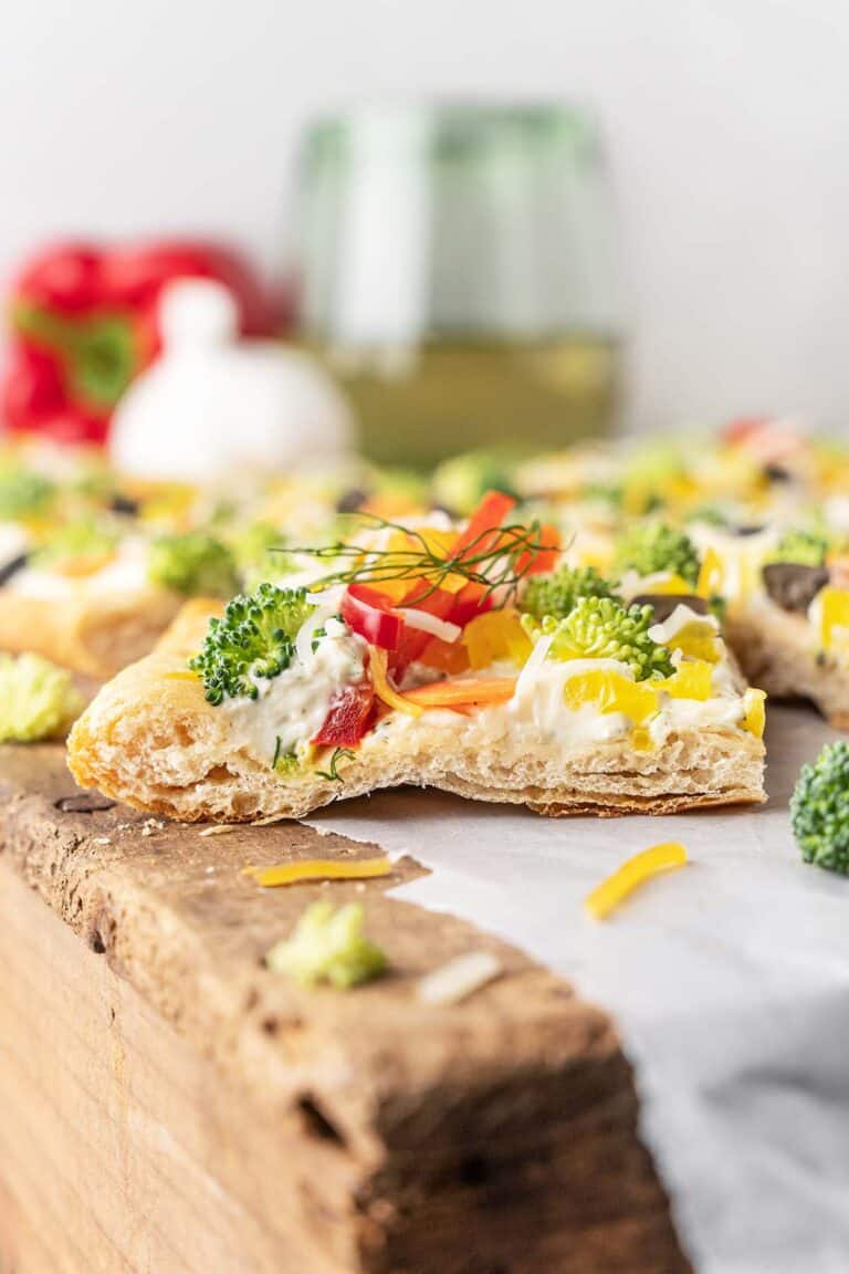 Crescent Roll Veggie Pizza Recipe - An Easy Classic Appetizer Everyone ...