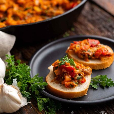 Easy 4-Ingredient Gillywater (Harry Potter Inspired Gillyweed Water ...