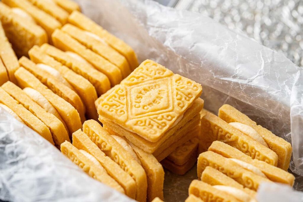 Custard Cream Biscuits Recipe - An Edible Mosaic™